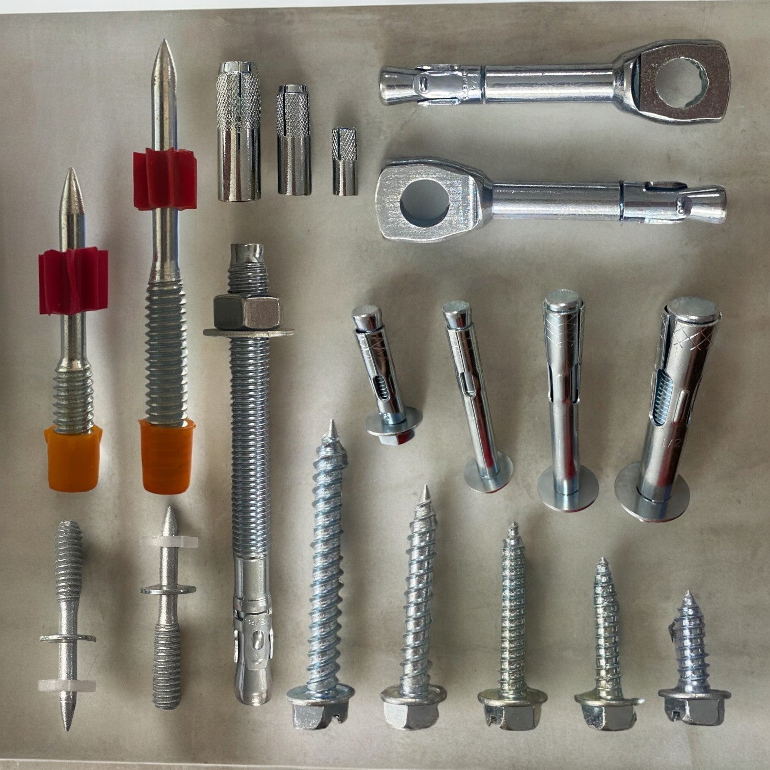 Pernos de anclar y pijas – altamateriales